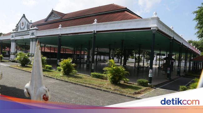 Silsilah Raja Keraton Jogja dan Biografi Singkatnya