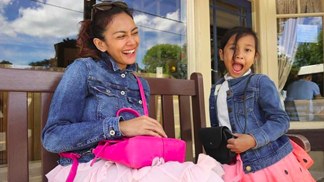 Potret Kedekatan Masayu Anastasia dengan Putri Semata Wayangnya - Foto 1