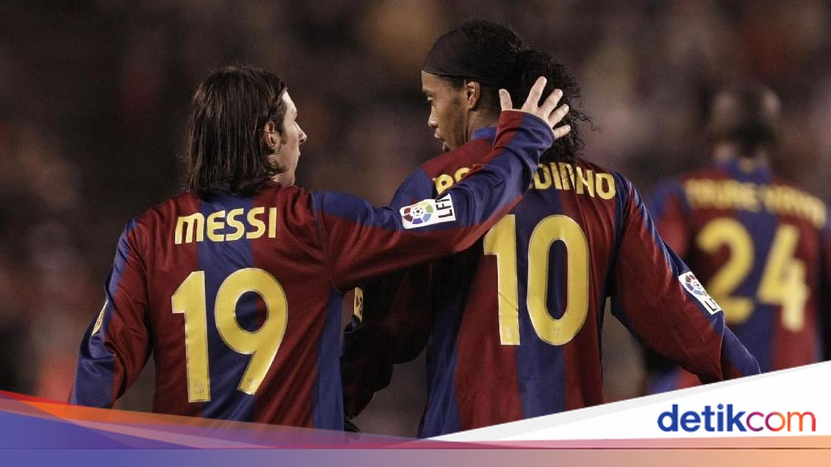 'Pemain Terbaik Sepanjang Masa Barcelona Bukan Messi, tapi Ronaldinho'