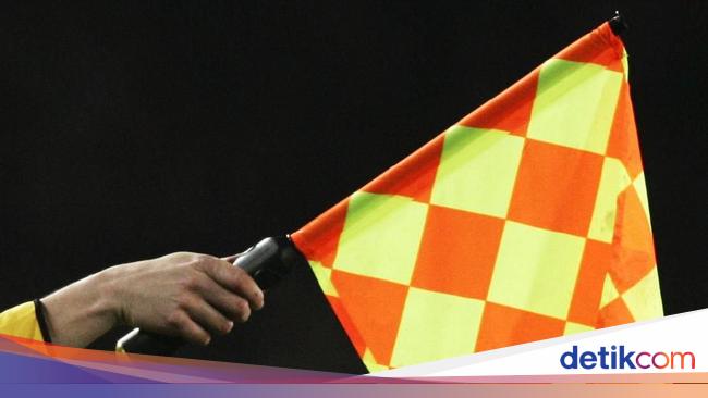Mengenal Offside dalam Sepakbola, Posisi, dan Peraturannya