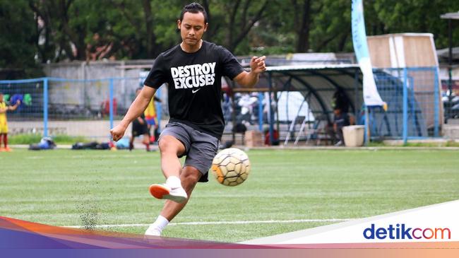 Lord Atep, Eks Pemain Persib yang Diputus Kontrak dan Siap jadi Pelatih