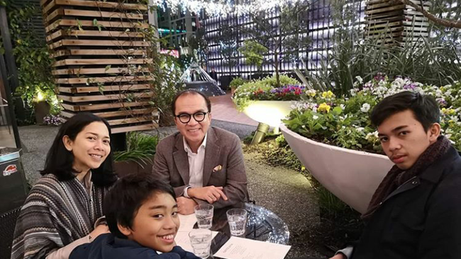 7 Momen Hangat Tantowi Yahya dan Keluarga - Foto 1