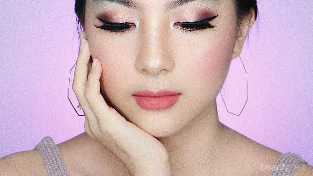 Cara Make Up Mata Dengan Eyeshadow Hitam | Saubhaya Makeup