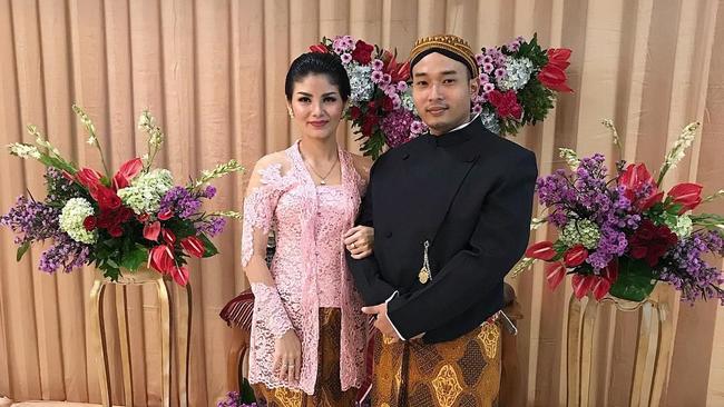 Suami Meninggal Dunia, Intan RJ Siap Besarkan 2 Anak Sendiri & Urus Utang