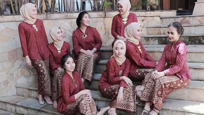 Yuk, Cek Inspirasi Model Kebaya Pagar Ayu yang Cantik nan Anggun!