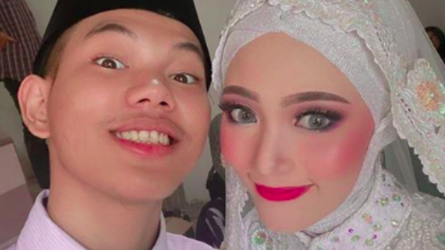 5 Fakta Menarik Istri Penyanyi Cilik Tegar Septian yang Lebih Tua 4 Tahun