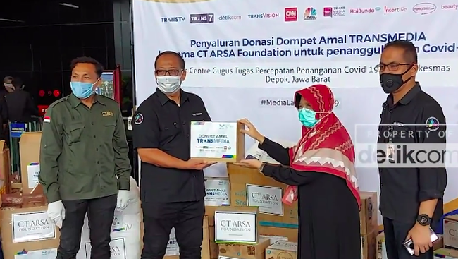 Transmedia dan CT Arsa Foundation Telah Salurkan Donasi Pertama ke Depok