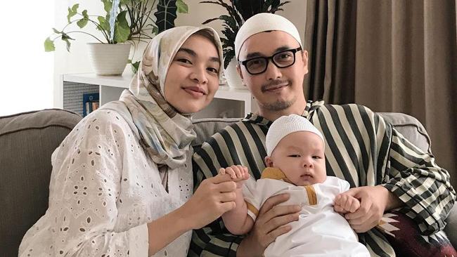 7 Potret Menggemaskan Kalam, Anak Tika Bravani dan Dimas Aditya - Foto 1