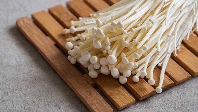 3 Resep Jamur Enoki yang Kekinian Banget, untuk Variasi Menu di Rumah Bun