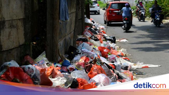 Siap-siap Kena Sanksi Ini Kalau Buang Sampah Sembarangan, Bisa Dipenjara!