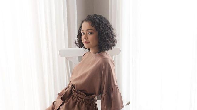 7 Potret Mutiara, Putri Anies Baswedan yang Cantik dan Berprestasi - Foto 1