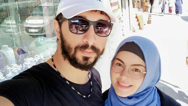 Kisah Cinta Siti Liza & Suami Bule Turki, Awalnya Sempat Tak Tahu Siti Penyanyi