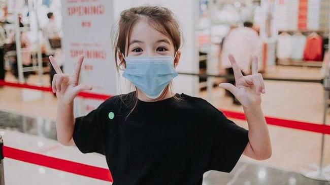 Jarang Diekspose, 7 Potret Anak Perempuan Daniel Mananta, Blasteran ...