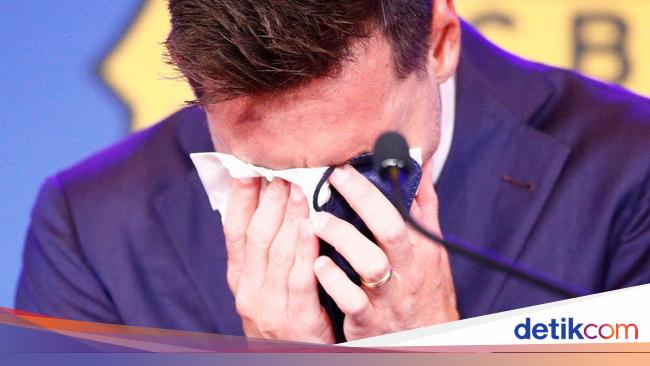 Video Detik-detik Lionel Messi Nangis Tinggalkan Barca