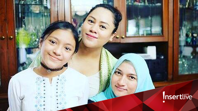 Jarang Tersorot, Sarah Amalia Eks Istri Ariel Noah Mantab Berhijab