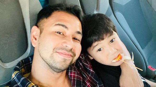 7 Potret Raffi Ahmad dan Nagita Slavina Antar Rafathar Masuk Pesantren ...