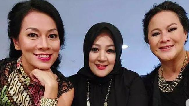 7 Potret Terbaru Personel Rida Sita Dewi yang Populer di Tahun 90-an - Foto 3