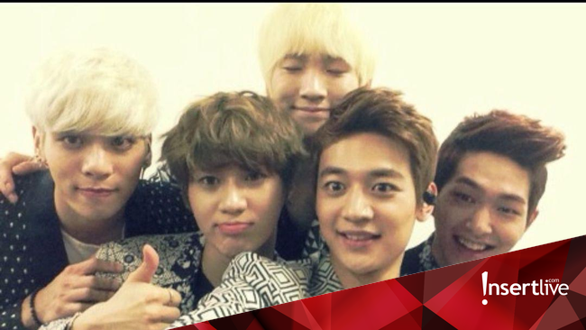 Rayakan Anniversary ke-15, Foto SHINee bersama Jonghyun Bikin Nyesek