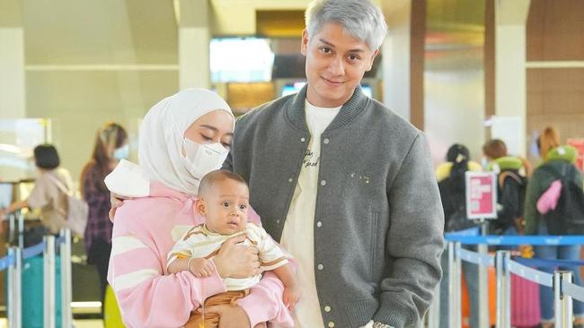 7 Potret Baby L Putra Lesti Kejora yang Dipuji Makin Cakep dan Menggemaskan - Foto 1