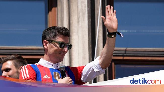 Resmi! Barcelona Umumkan Kedatangan Robert Lewandowski Resmi! Barcelona Umumkan Kedatangan Robert Lewandowski