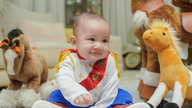 Bikin Gemas! 7 Potret Rayyanza Cosplay Jadi Pangeran Berkuda hingga ...