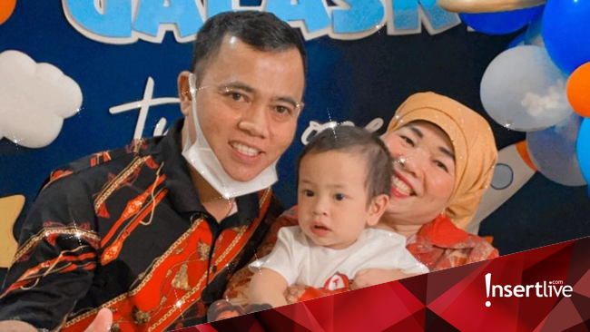 Disebut Artis Dadakan, Ibunda Fuji Nangis Sesenggukan Disebut Artis Dadakan, Ibunda Fuji Nangis Sesenggukan