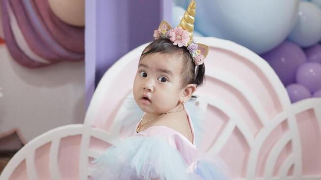 7 Potret Gemas Ilayya Anak Kedua Selebgram Dwi Handayani Jadi Idola ...