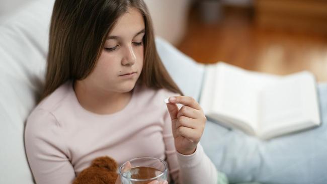 Amoxicillin: Dosis, Efek samping dan Aturan Minum untuk Anak