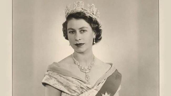 7 Potret Ratu Elizabeth II Semasa Hidup dari Muda hingga Meninggal di ...