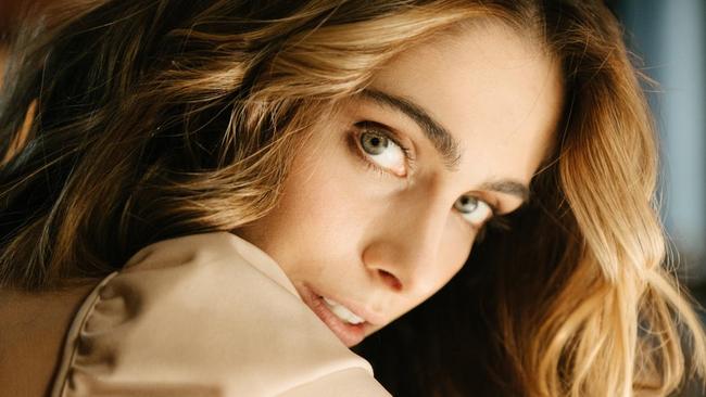 Gigih hingga Berkarisma, Ini 5 Ciri Khas Scorpio yang Bisa Menarik ...