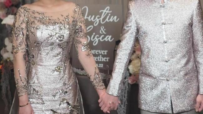 7 Potret Lamaran Sisca Kohl dan Jess No Limit dengan Tradisi Tingjing ...