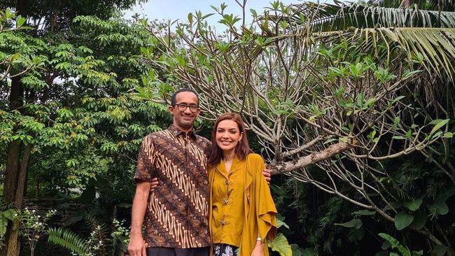 Najwa Shihab Rayakan 25 Tahun Pernikahan, Intip 7 Potretnya Bareng Suami - Foto 1