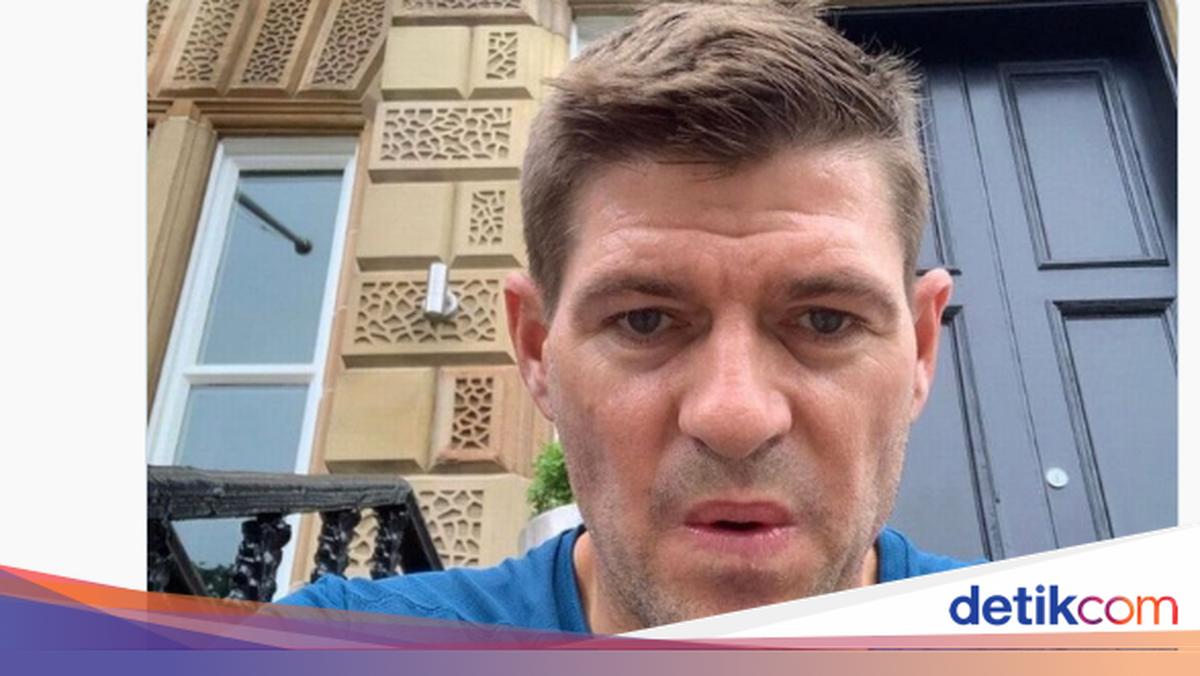Meme Steven Gerrard Kaget Aston Villa Bisa Pesta Gol