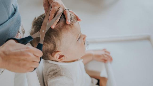 15 Model Rambut Bayi Laki-laki dan Perempuan Bisa Jadi Inspirasi Bunda