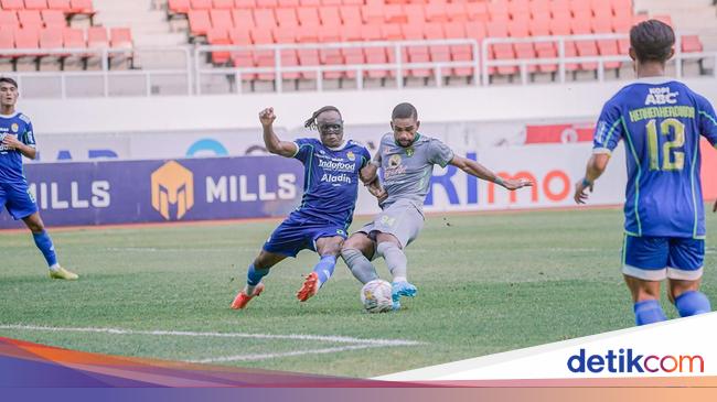 Jadwal Liga 1 Hari Ini: Persita Vs PSM, Persebaya Vs Persib