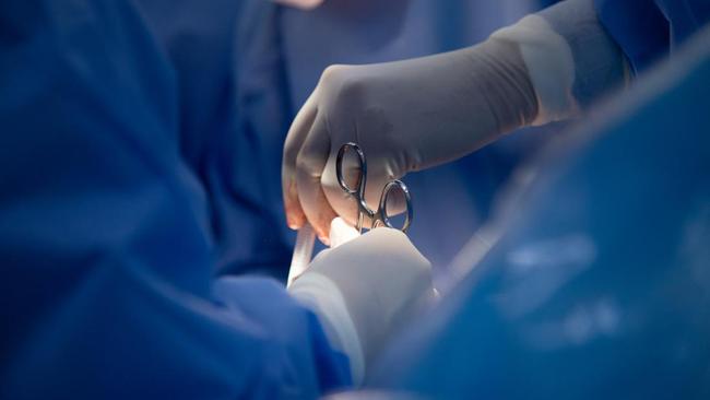 Suntik Anestesi untuk Operasi Caesar, Pahami Prosedur hingga Risikonya