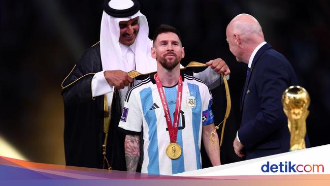 Di Mata Iniesta, Messi Itu GOAT