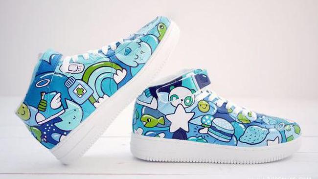 Kiat Merawat Sepatu Kanvas Lukis Agar Awet dan Tetap Terlihat Baru