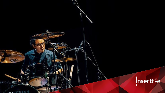 Potret Akbar Drummer Efek Rumah Kaca Kakak Indra Bekti
