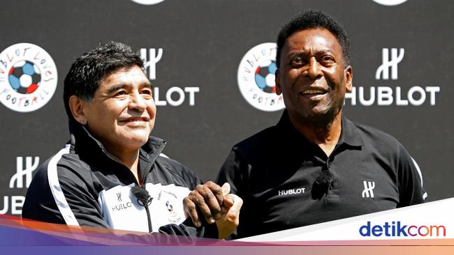 Nostalgia Pele dan Maradona Main Adu Sundul Bola