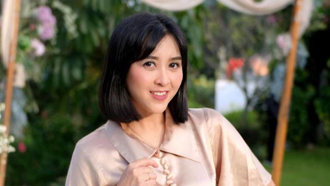 Lama Tak Muncul, Intip 5 Potret Terbaru Errina GD Awet Muda Meski Sudah ...