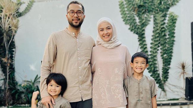 Kembali Main Sinetron, Ini 7 Potret Revalina S Temat Kompak Bersama ...