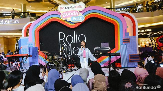 5 Potret Penyanyi Cilik Ralia Rules Meriahkan Penutupan LazMall Daily ...