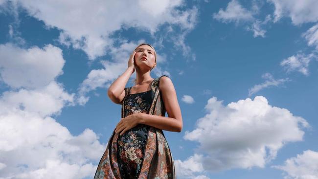 Tampil Maksimal, Ini Rekomendasi Brand Fashion Lokal yang Cocok Dipakai ...