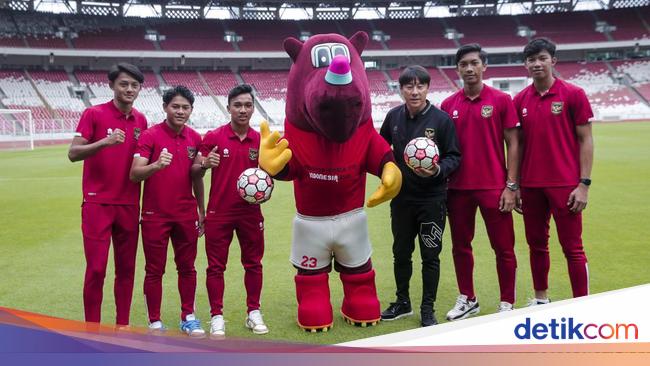 Badak Jawa Bacuya dan Batalnya Piala Dunia U-20 di Indonesia