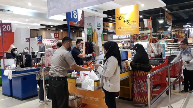 Transmart Gelar Full Day Sale Seharian, Biskuit Sampai Daging Jadi ...