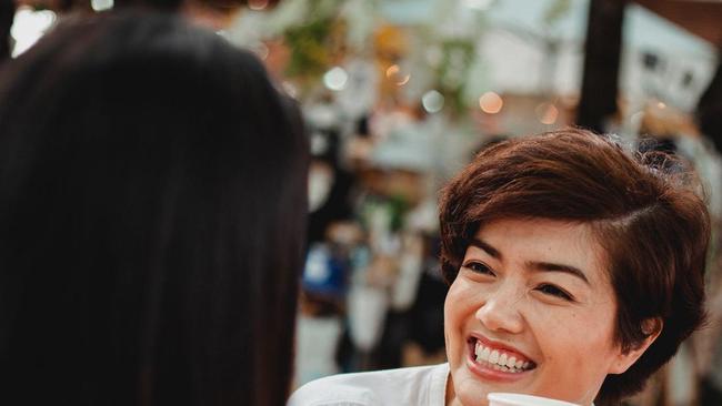 Bisa Bikin Orang Nyaman, Ini 7 Bahasa Tubuh yang Membuatmu Terlihat Ramah