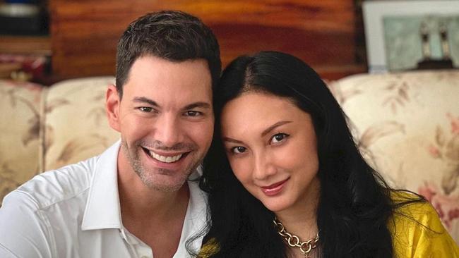 7 Potret Tata Cahyani dengan Kekasih Bule Aktor Hollywood, Makin Mesra ...