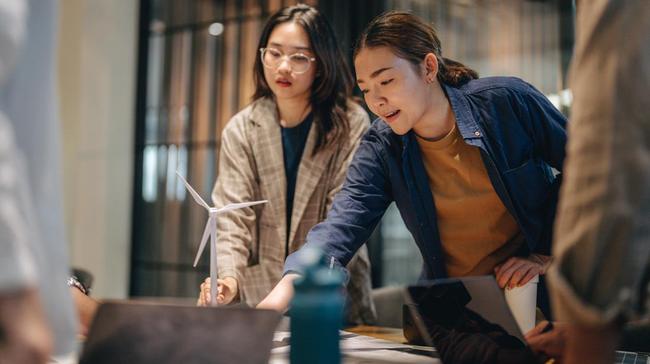 10 Soft Skill dan Hard Skill yang Dibutuhkan dalam Dunia Kerja