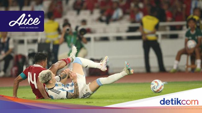 Foto Sengitnya Asnawi Vs Garnacho